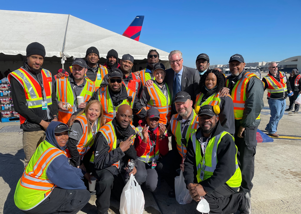 Delta’s Employee Appreciation Day brings $563 million profit sharing ...