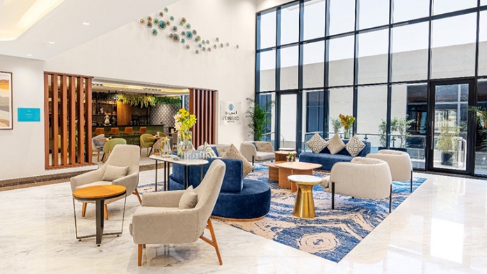 Holiday Inn Debuts Iconic Design in the Middle East with Opening of ...