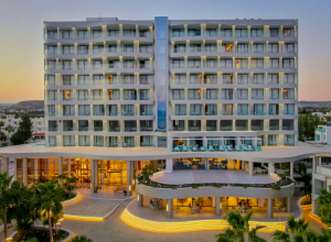 Radisson arrives in Cyprus with the opening of Radisson Beach Resort ...