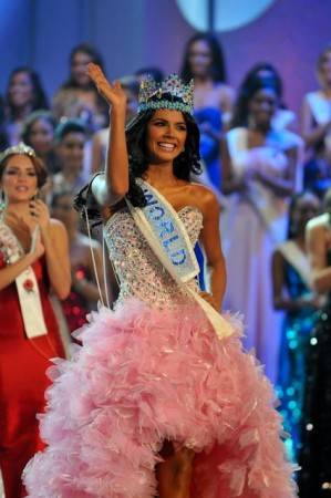 Triumphant homecoming as Miss World returns to London | News | Breaking ...