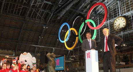 First giant Olympic Rings unveiled in London | News | Breaking Travel News