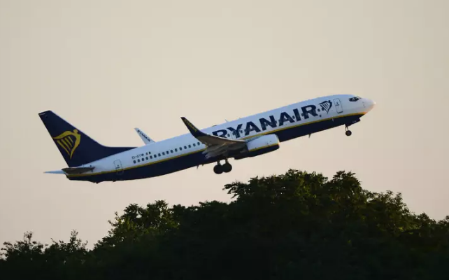 Ryanair and Jet2 revealed as most reliable airlines. | News | Breaking ...
