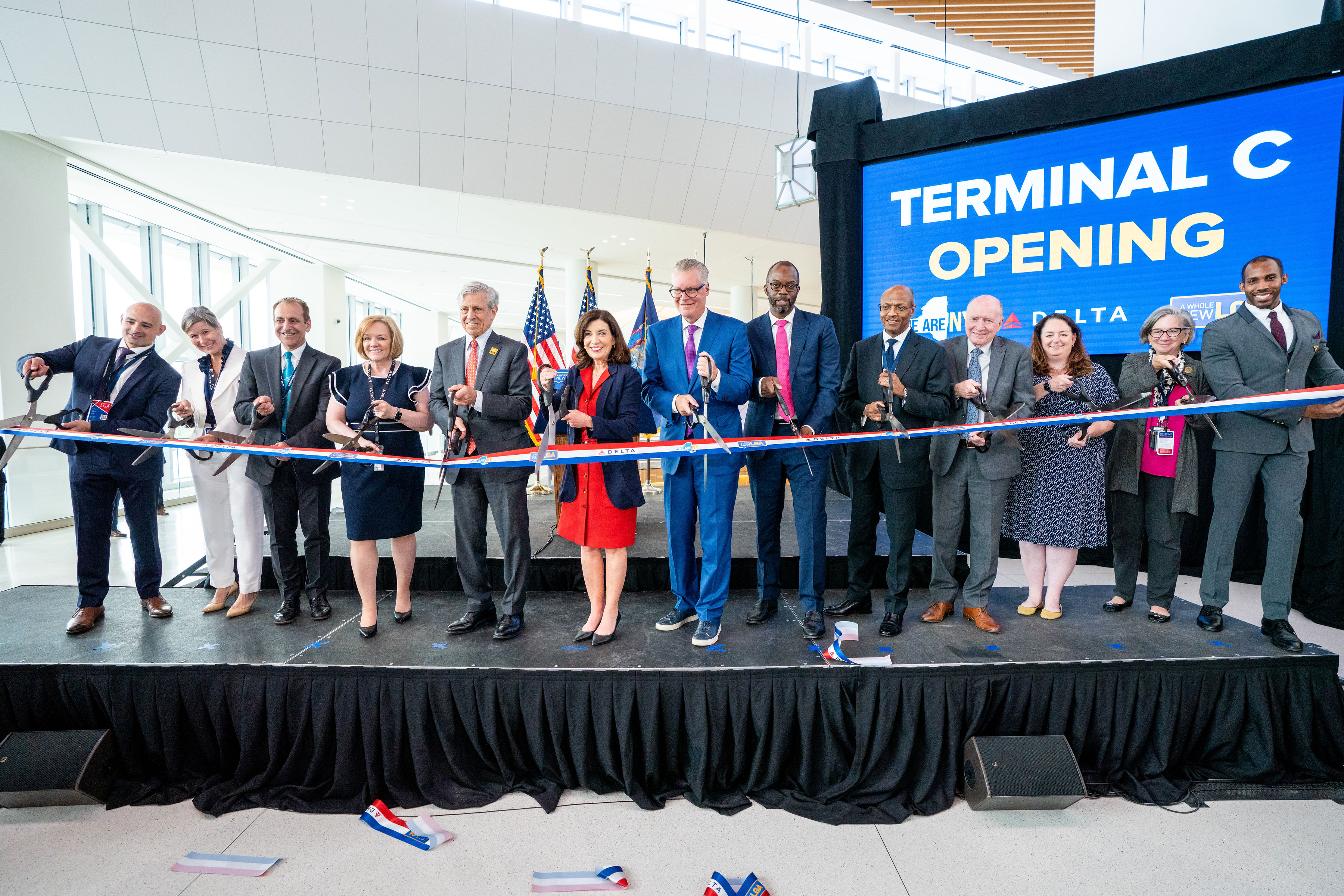 Delta debuts dazzling Terminal C facility at New York’s LaGuardia ...